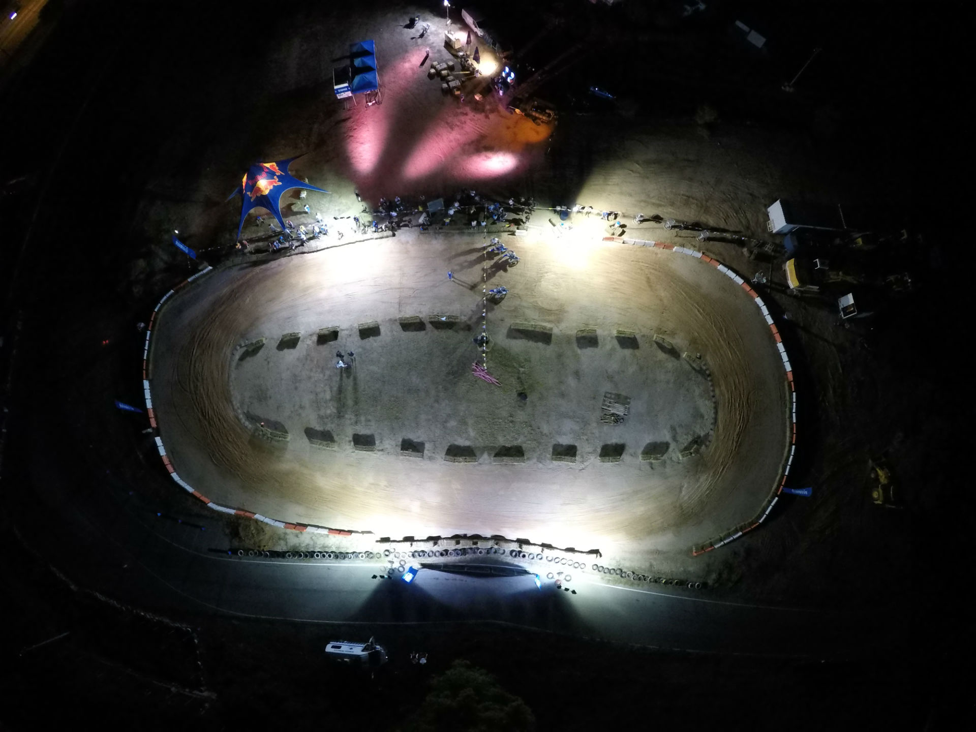 Red Bull Flat Track – Ο ΑΜΕΡΙΚΑΝΟΣ ALL AROUND RIDER AARON COLTON ΕΔΩΣΕ ...