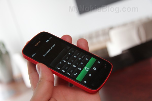 Gallery: Red Nokia 808 PureView and Finnish Nokia Social Media Girls ...
