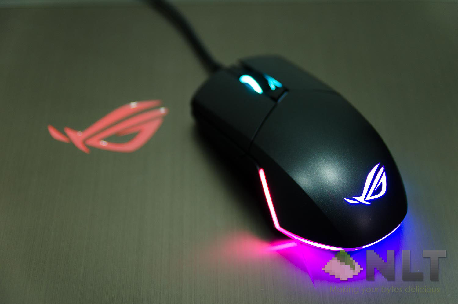 Review - ASUS ROG Pugio: Not-So-Large Ambidextrous Mouse | Nasi Lemak Tech