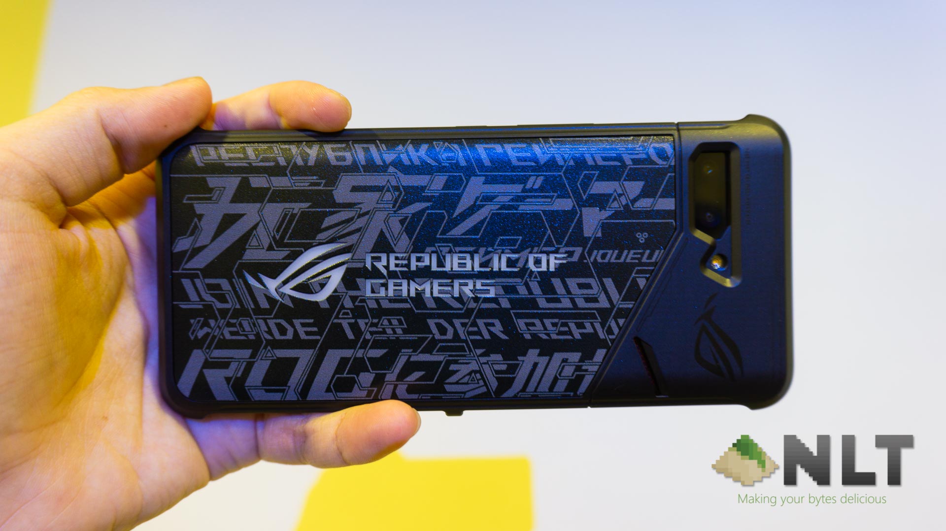 Taking a look inside the ASUS ROG Phone 2 | Nasi Lemak Tech