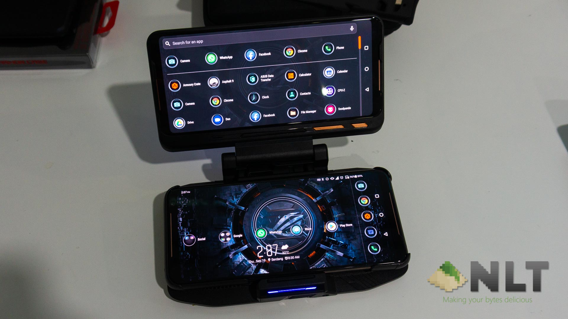 Taking a look inside the ASUS ROG Phone 2 | Nasi Lemak Tech