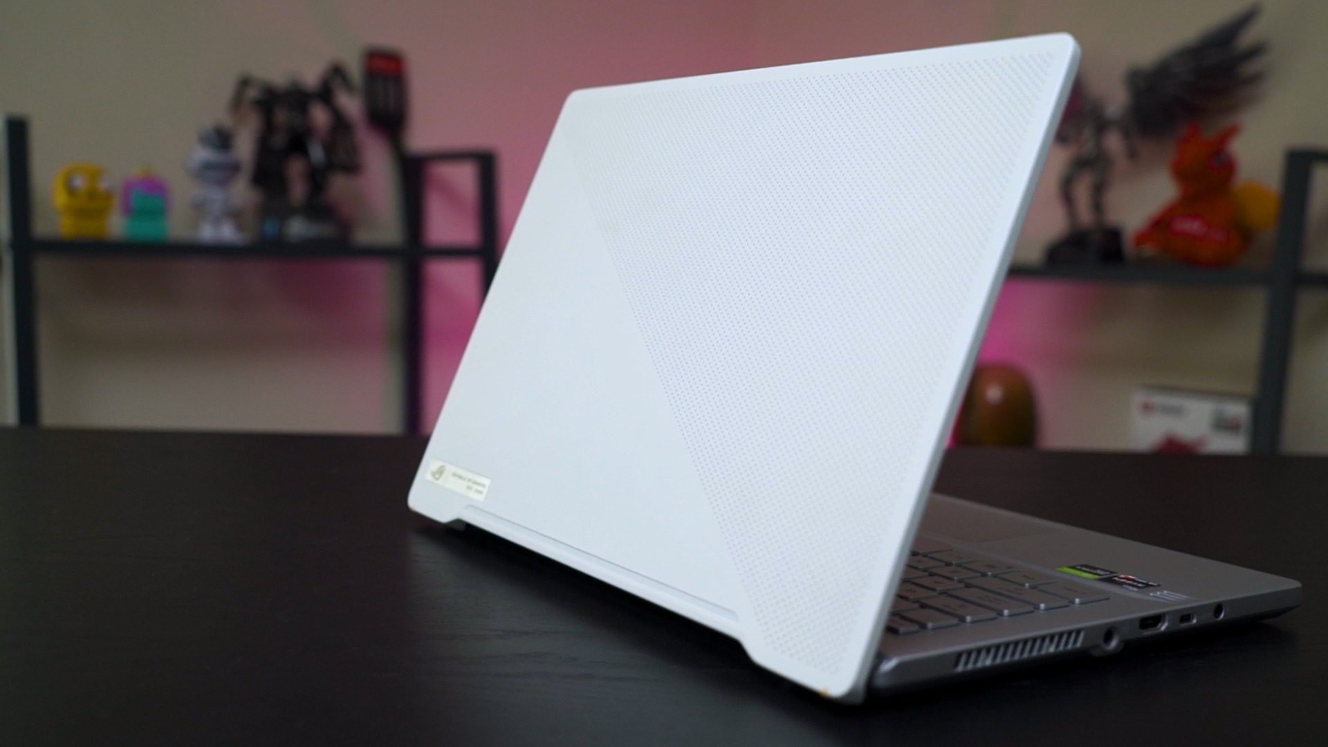 Review - ASUS ROG Zephyrus G14: It's a very different kind of "gaming ...