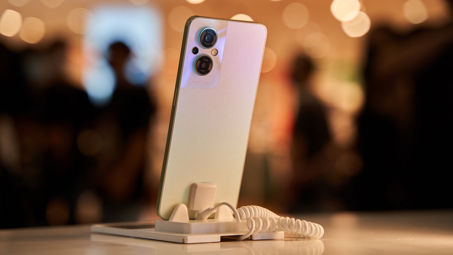 Newly launched OPPO Reno8 Z 5G and Enco Buds2 available for purchase in ...