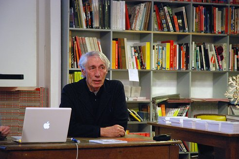 October | 2009 | Neringa Plange Research Part1