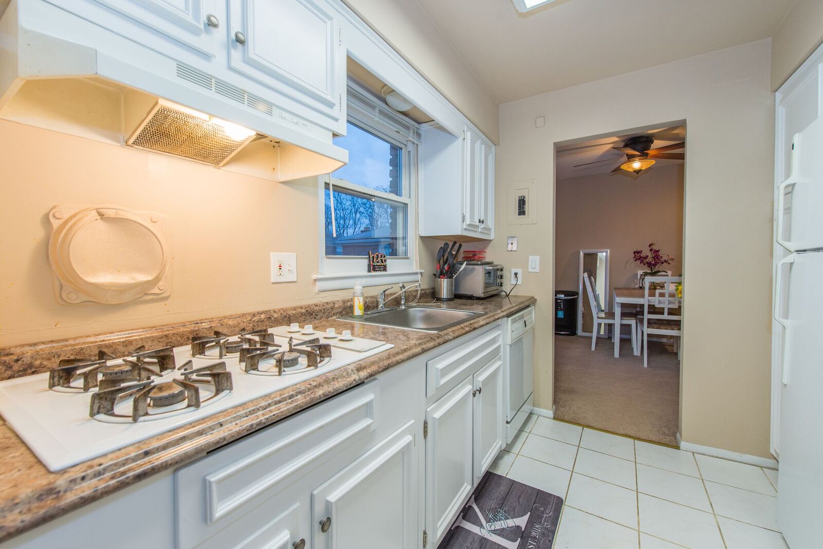 Parkside Condos Kitchen - NJ Condos.net