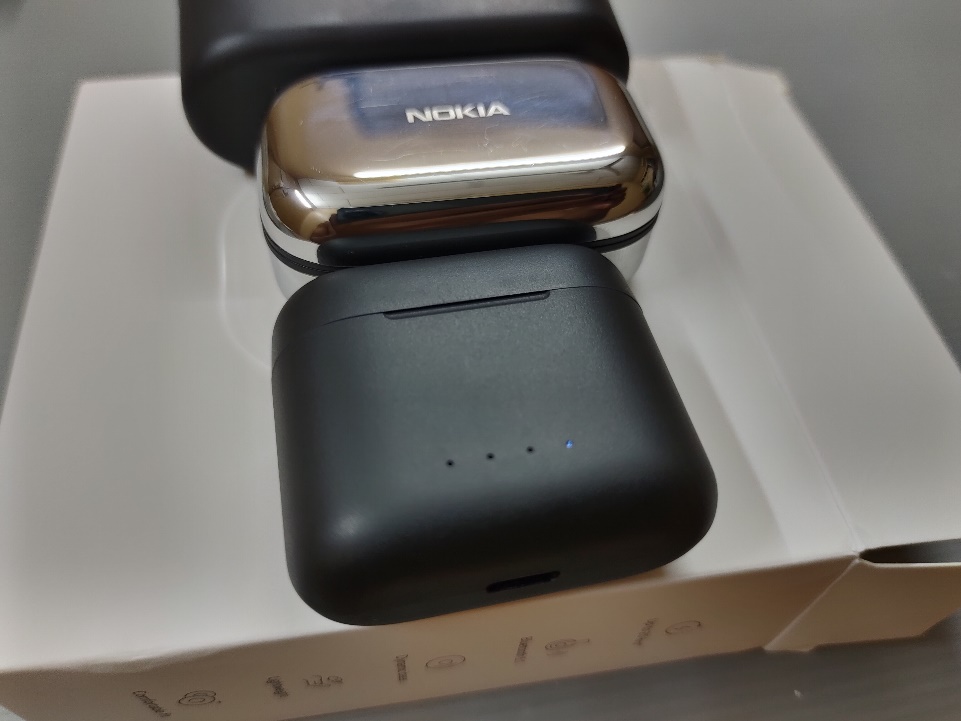 Nokia E3110 Earbuds Review : The New & Improved Affordable Champion! - NPowerUser