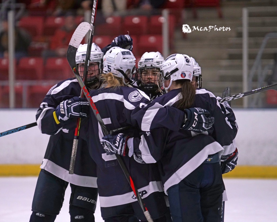 Girls’ Hockey Heads Off Campus for Series of Games – The Mirror