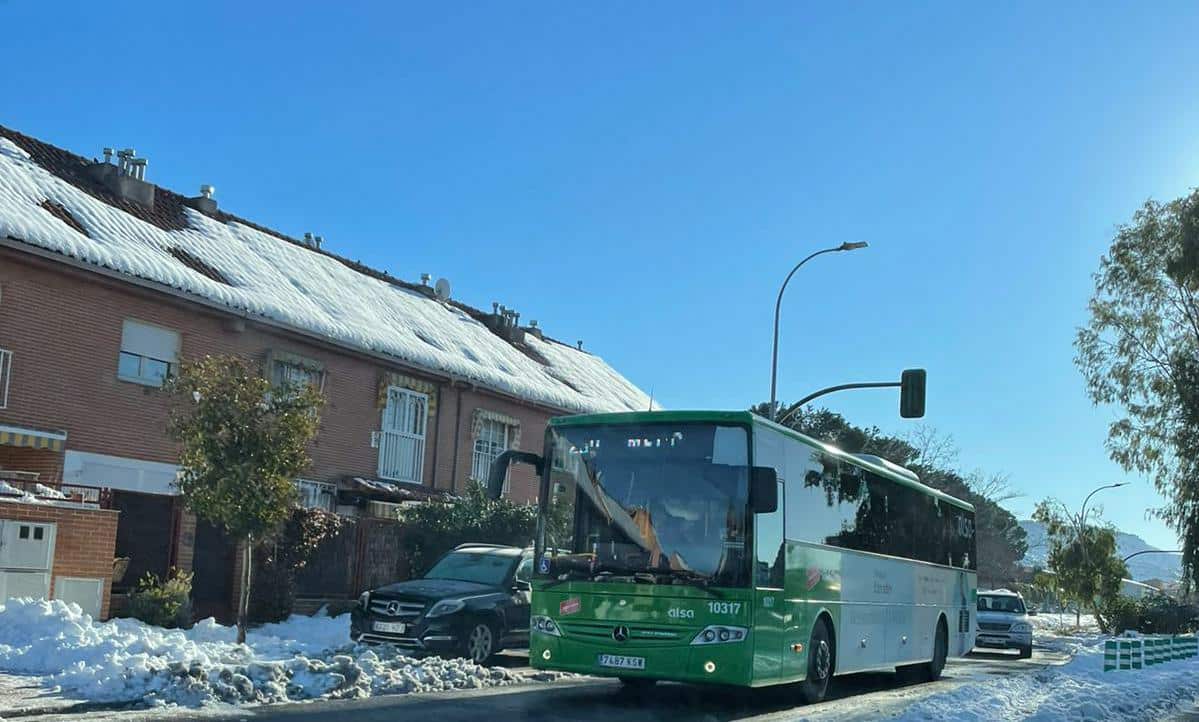 ALCALÁ DE HENARES/ Restablecido el servicio de autobuses en las líneas ...