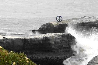 The People Who Created the Peace Sign and Donated It to the Community ...