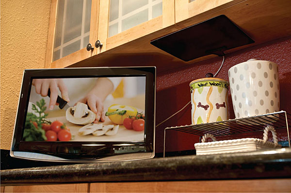 Leaf HDTV antenna = HDTV for free! • Offbeat Home & Life