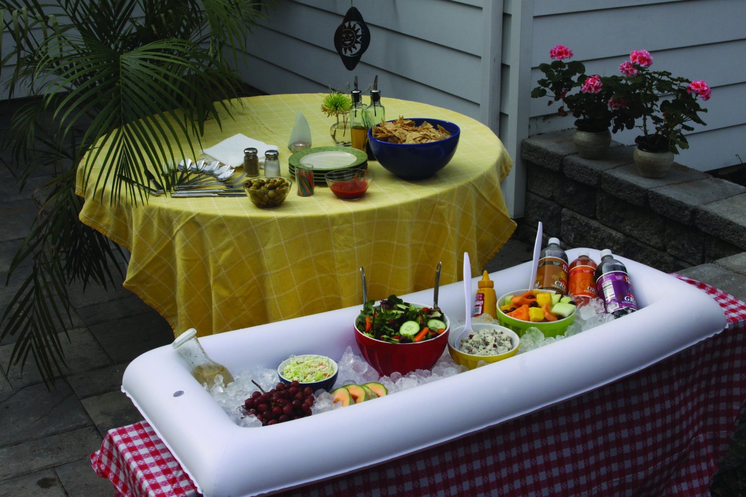 Blow up this inflatable buffet for your backyard wedding • Offbeat Wed ...