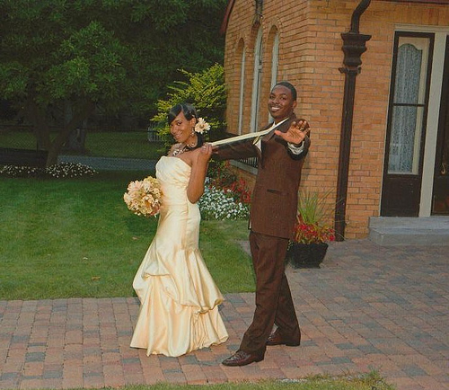 Tanith & Darius's laid back, Motor City recession special wedding ...