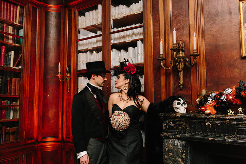 A chic & macabre Halloween wedding at the International Museum of ...