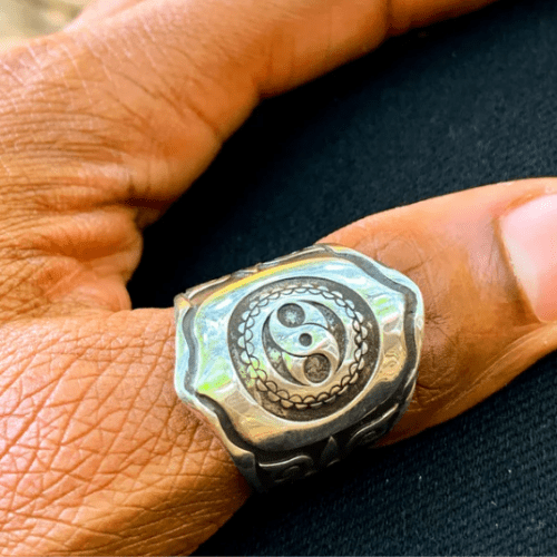 Correction Thumb Ring – OF THE SUN