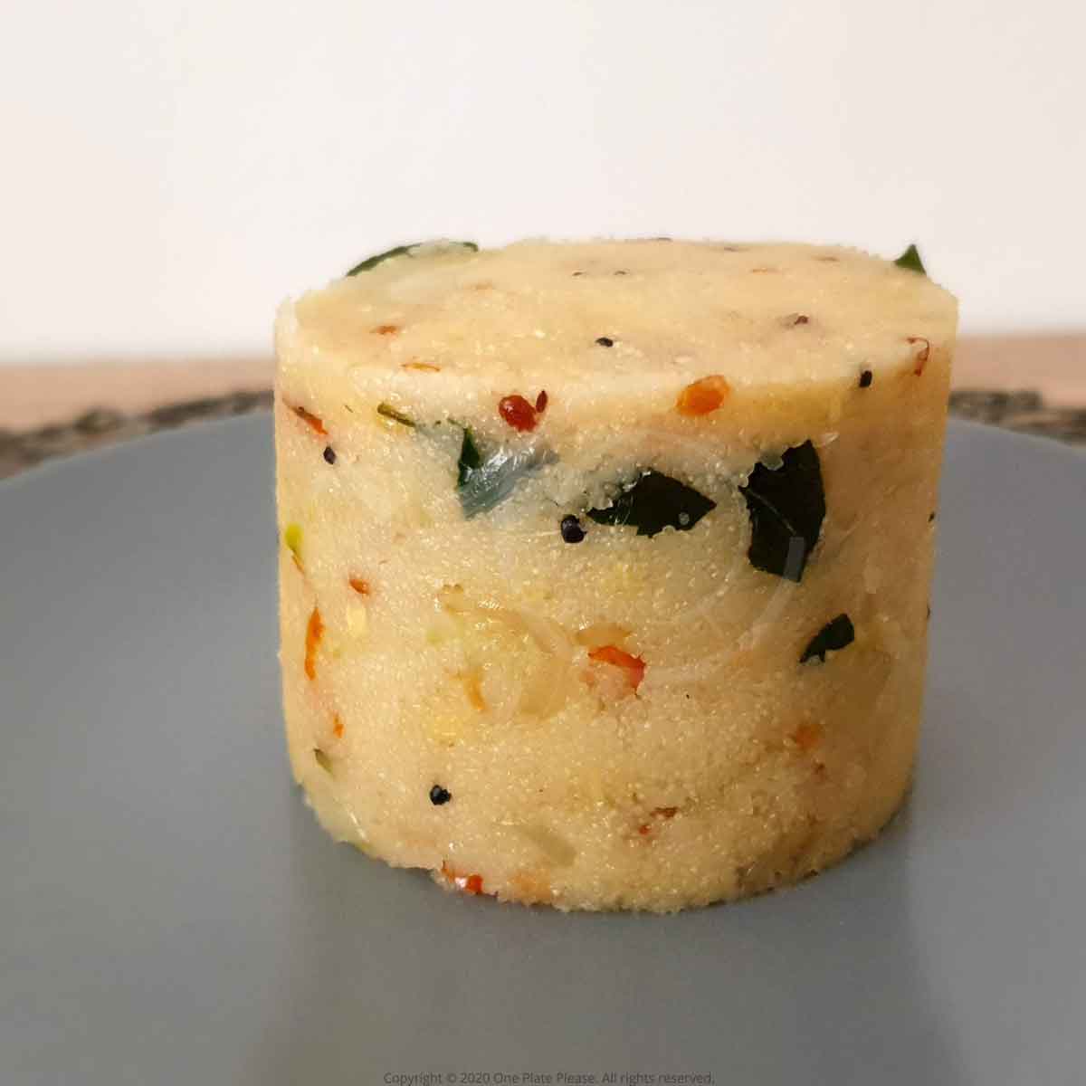 Sajjige| Rulavn| Upma| Khara Bhath| Savoury Semolina Pudding | One ...