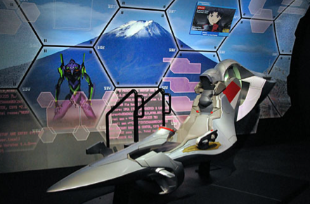 Neon Genesis Evangelion 1:1 Ratio Entry Plug Premiers at Fanimecon