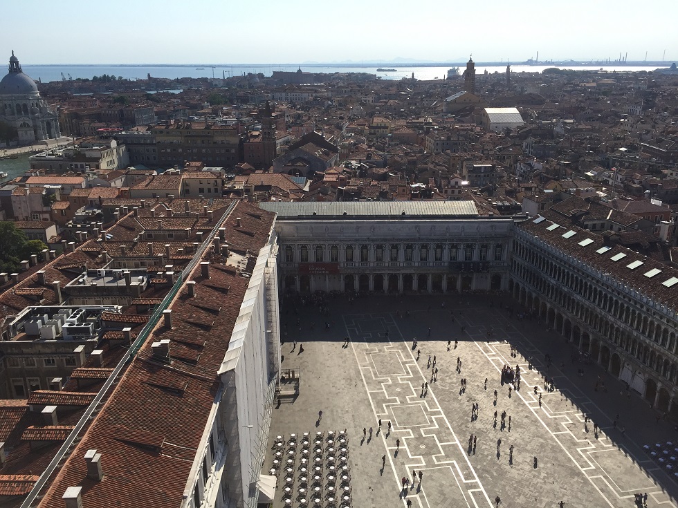 FINAL FANTASY XV - Altissia and Venice: Cities on the Sea