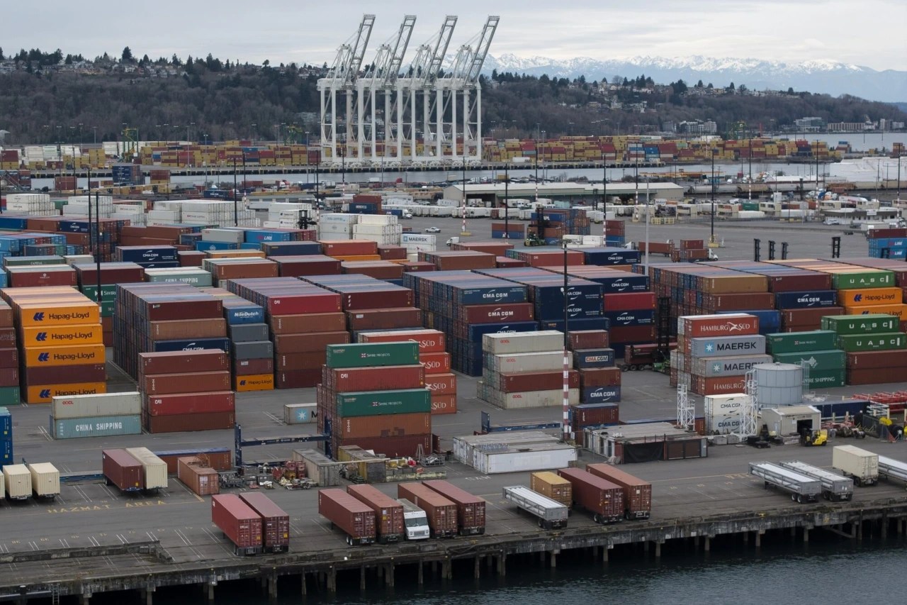 Justin Trudeau Promises Robust Response After Trump Pledges Tariffs