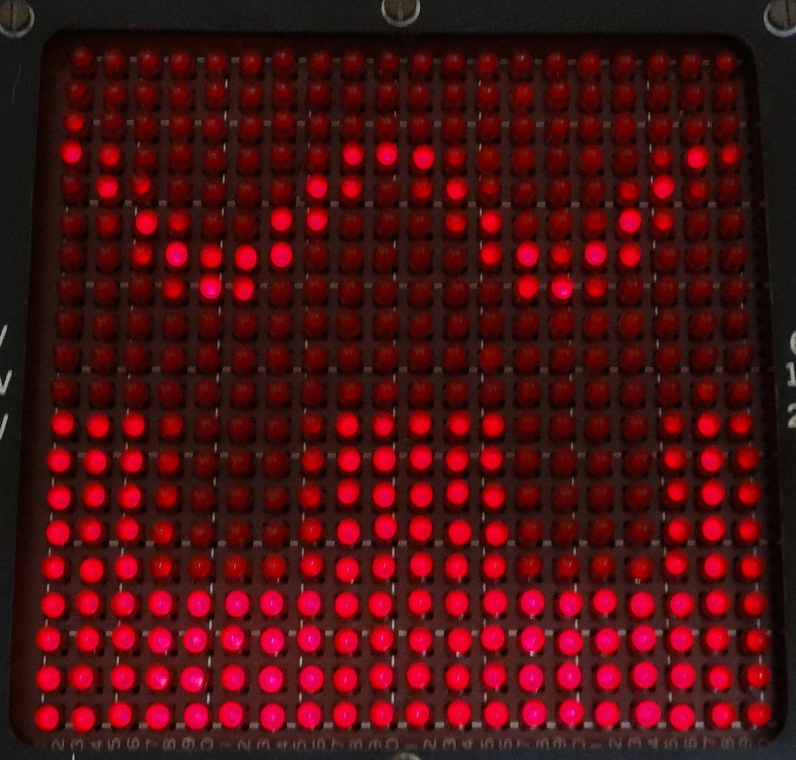 From the Archives – a 400-LED Oscilloscope | Oscilloclock.com