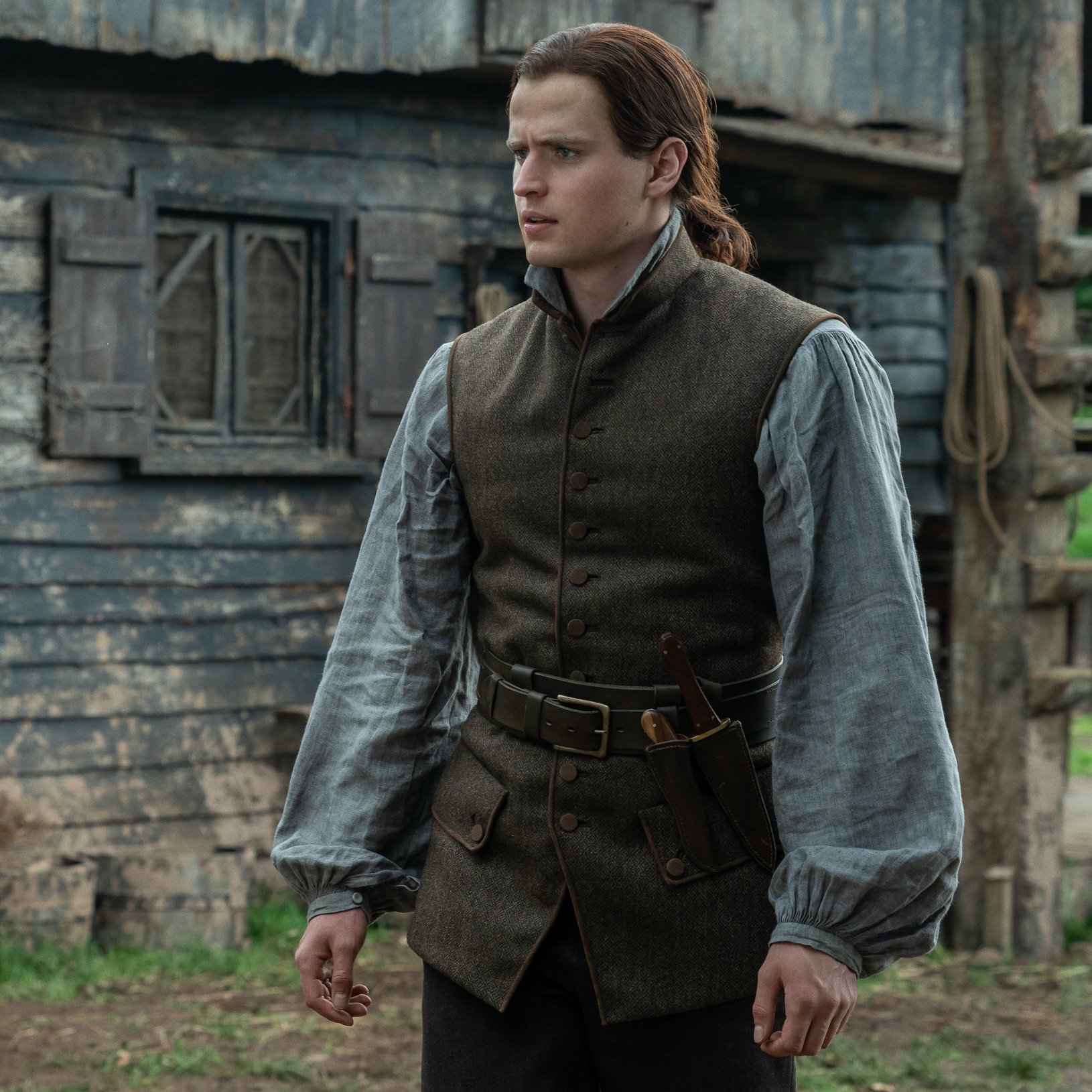 BTS: 705 Singapore – OutlanderWatch