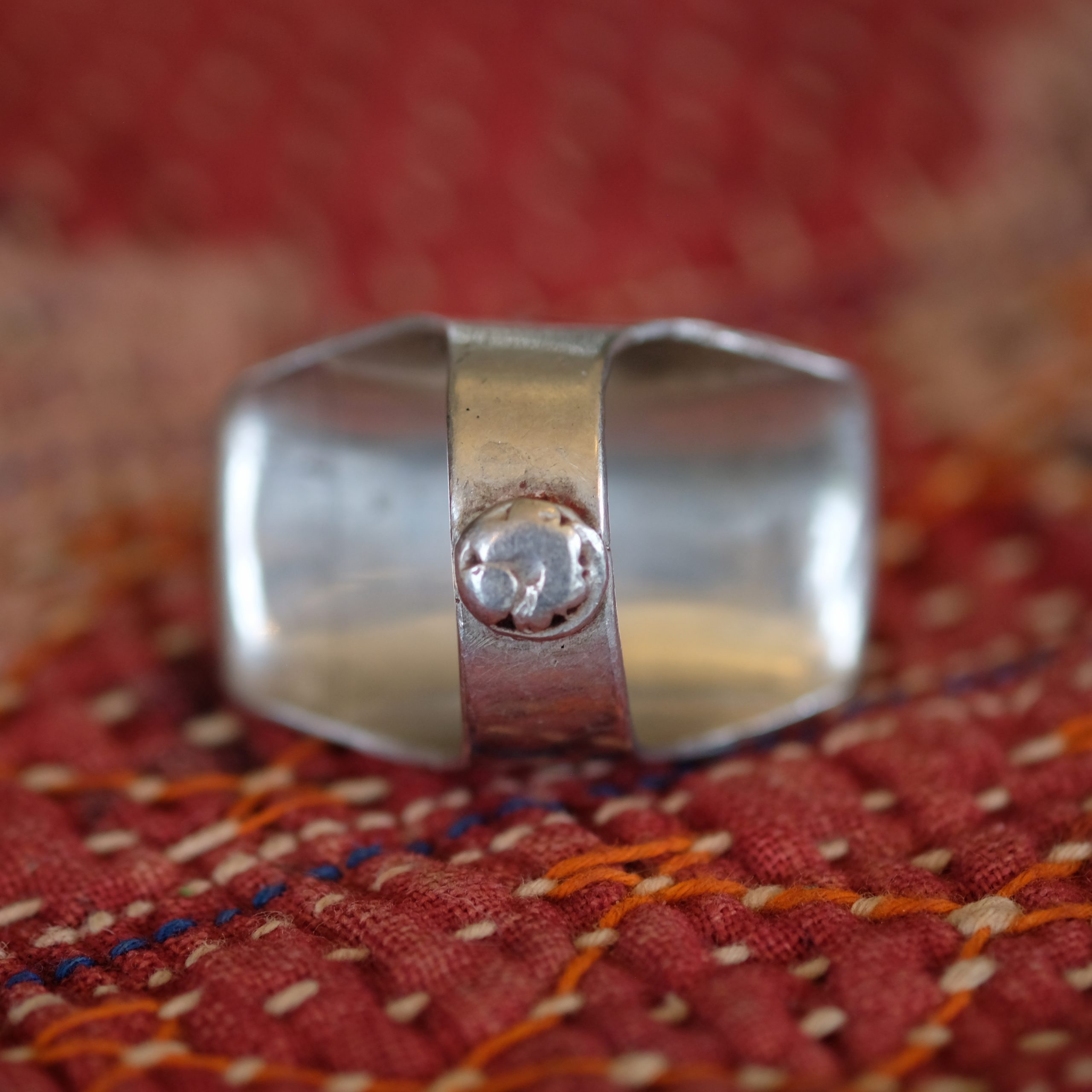 Tibetan style silver saddle ring