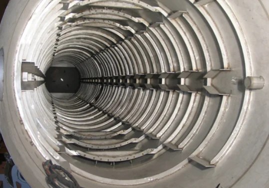 Vessel Internal Components Installation Method PAKTECHPOINT