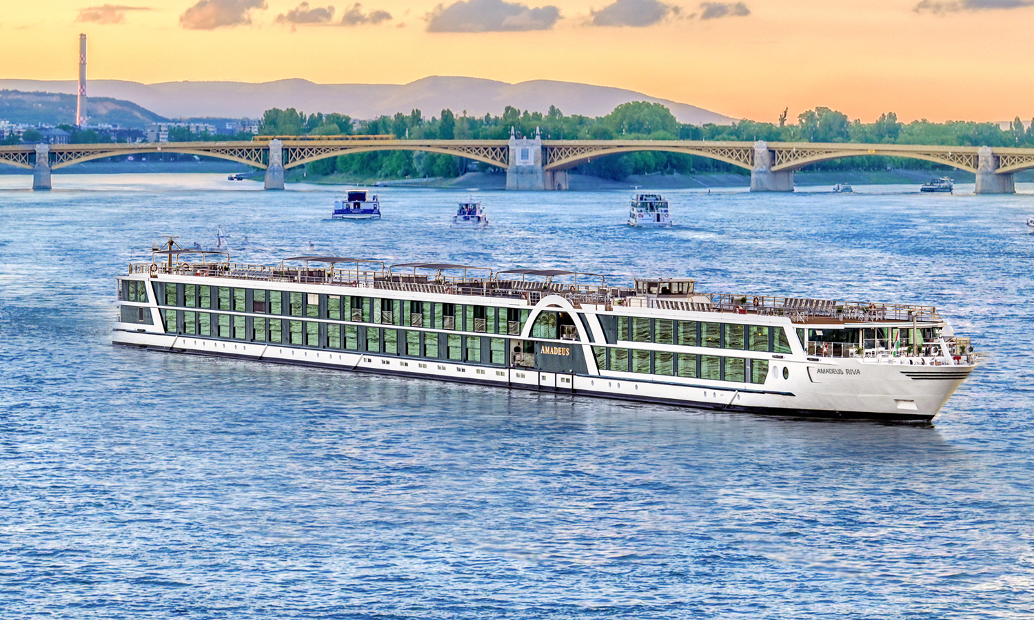 Amadeus Riva – Parez Cruise Communications