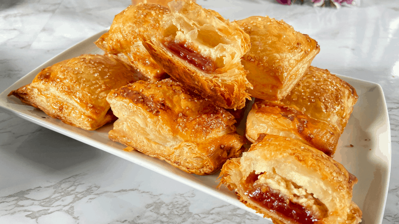 Delightful Guava Pastry - Pastelitos de guayaba - Parili Couture Cakes ...