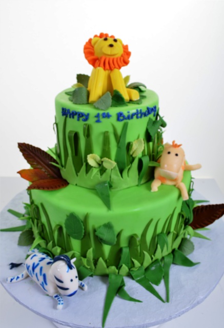 1780 - Simon, Timon & Pumbaa | Wedding Cakes | Fresh Bakery | Pastry ...