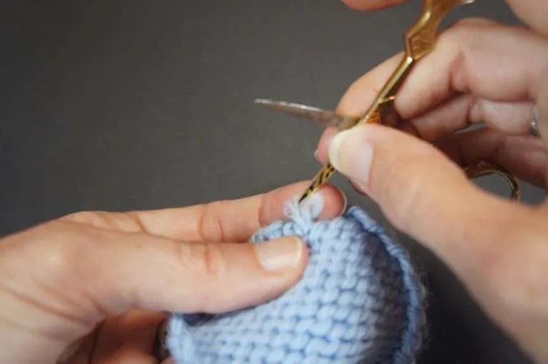 Tuesday Tip: Weaving In Ends, How to Clip the Tail | Patty Lyons ...