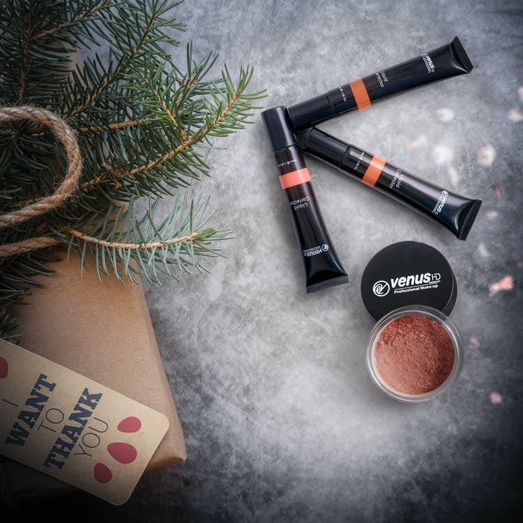 What is the Difference Between Concealer and Corrector - Pediaa.Com