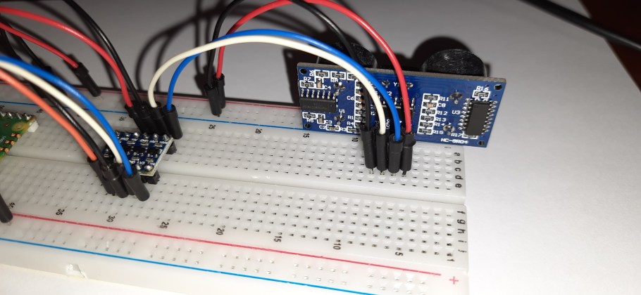 Control an HC-SR04 Ultrasonic Sensor With Raspberry PI Pico and Micropython