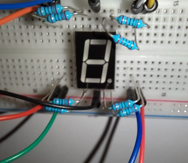 7 Segment Display And Raspberry Pi Pico Wiring And Setup With Micropython