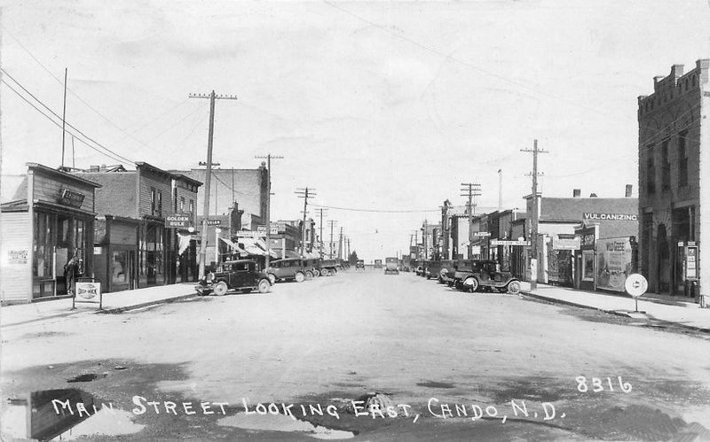 Historical views North Dakota towns in Main Street Postcards