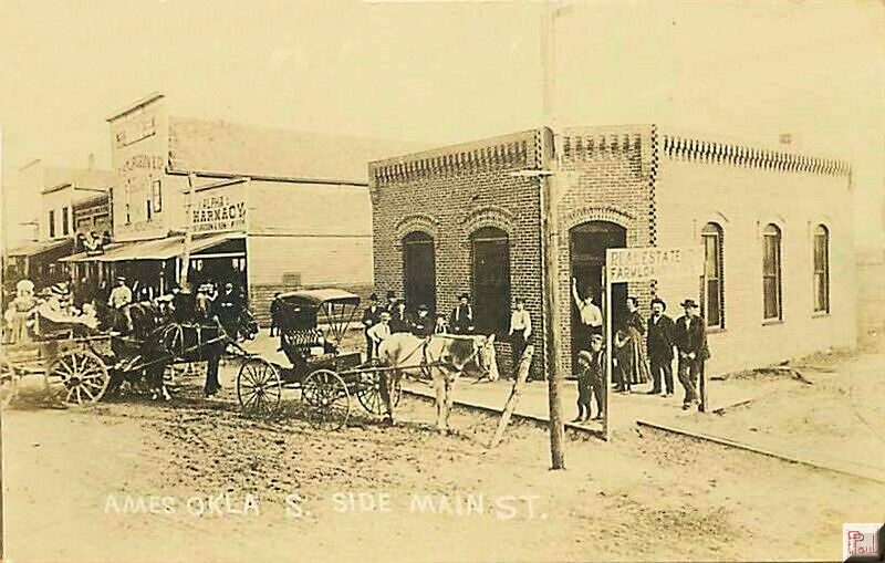 Historical images of Oklahoma Towns in Main Street Postcards