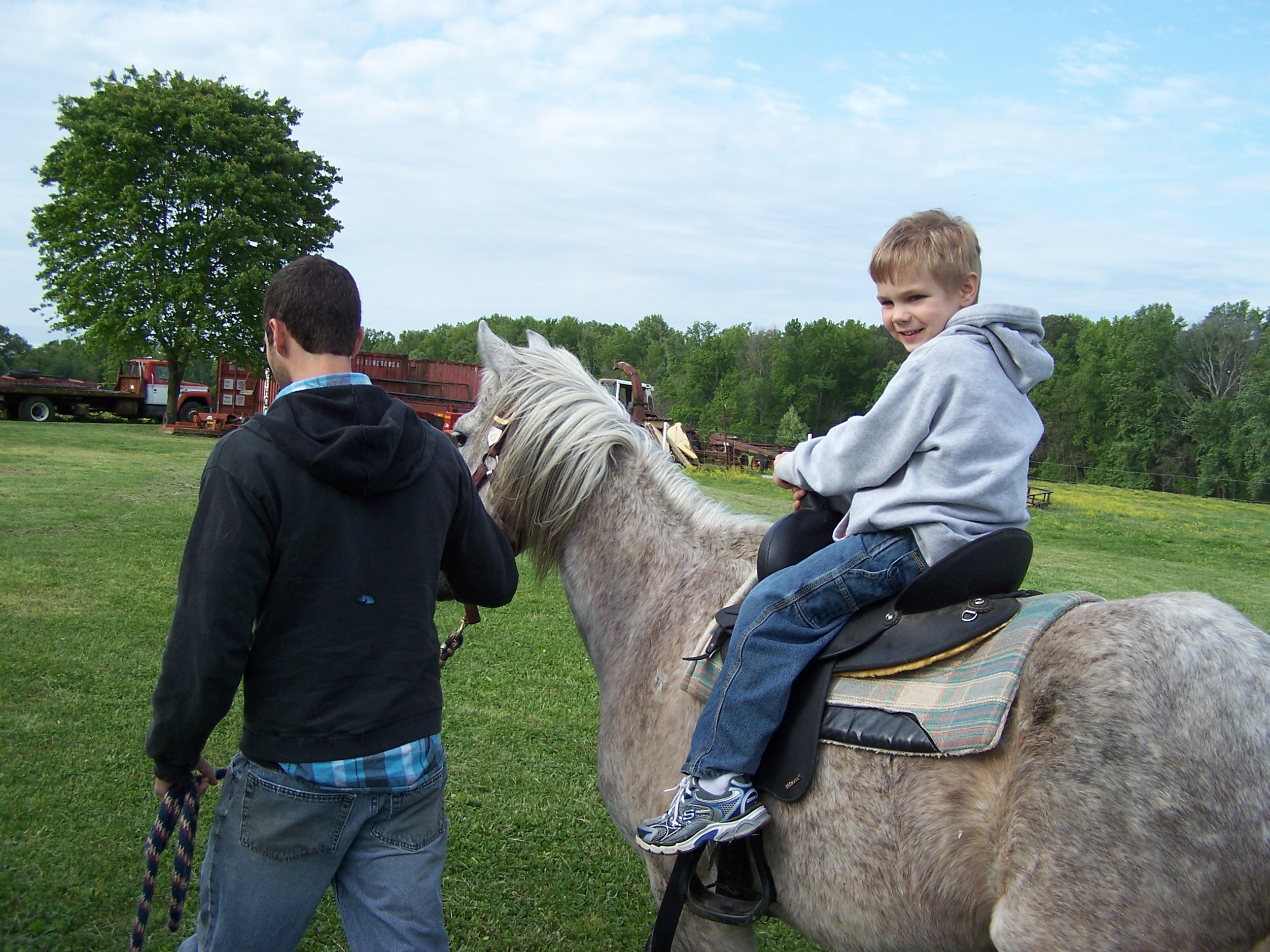 April | 2012 | Country Chatter