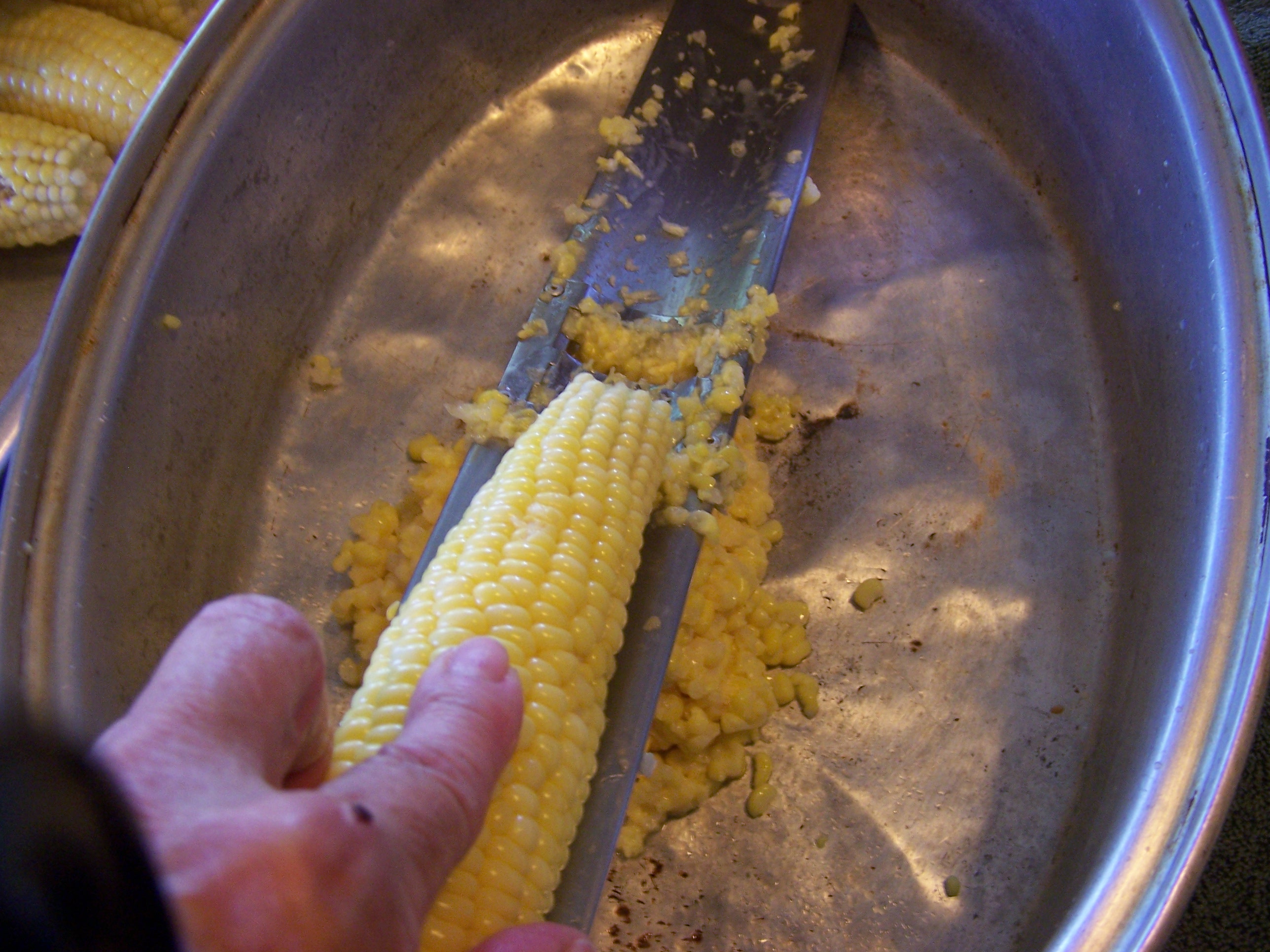 cutting corn off the cob | Country Chatter