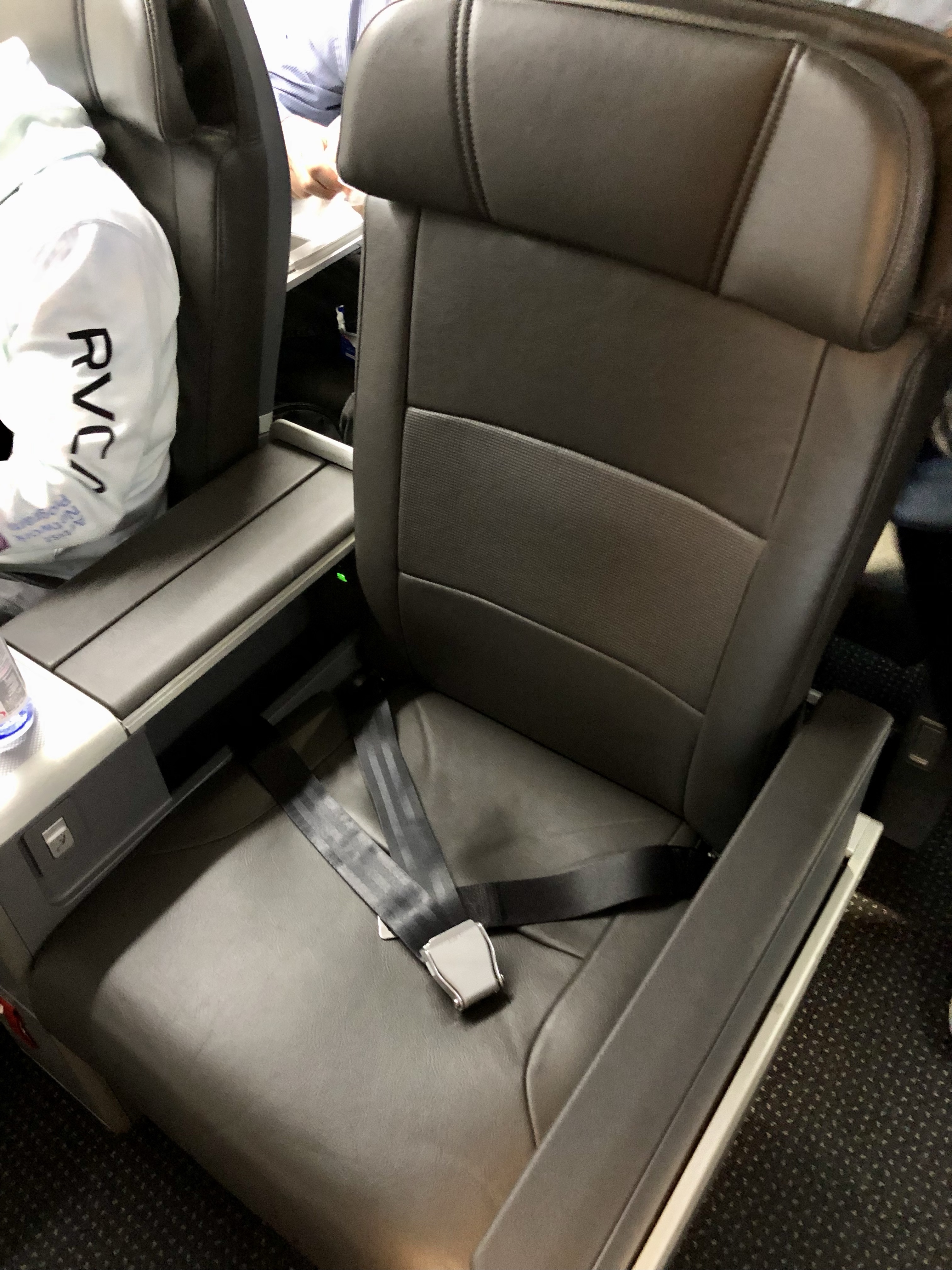 Review: American Airlines 737-800 First Class – San Jose, Costa Rica to ...