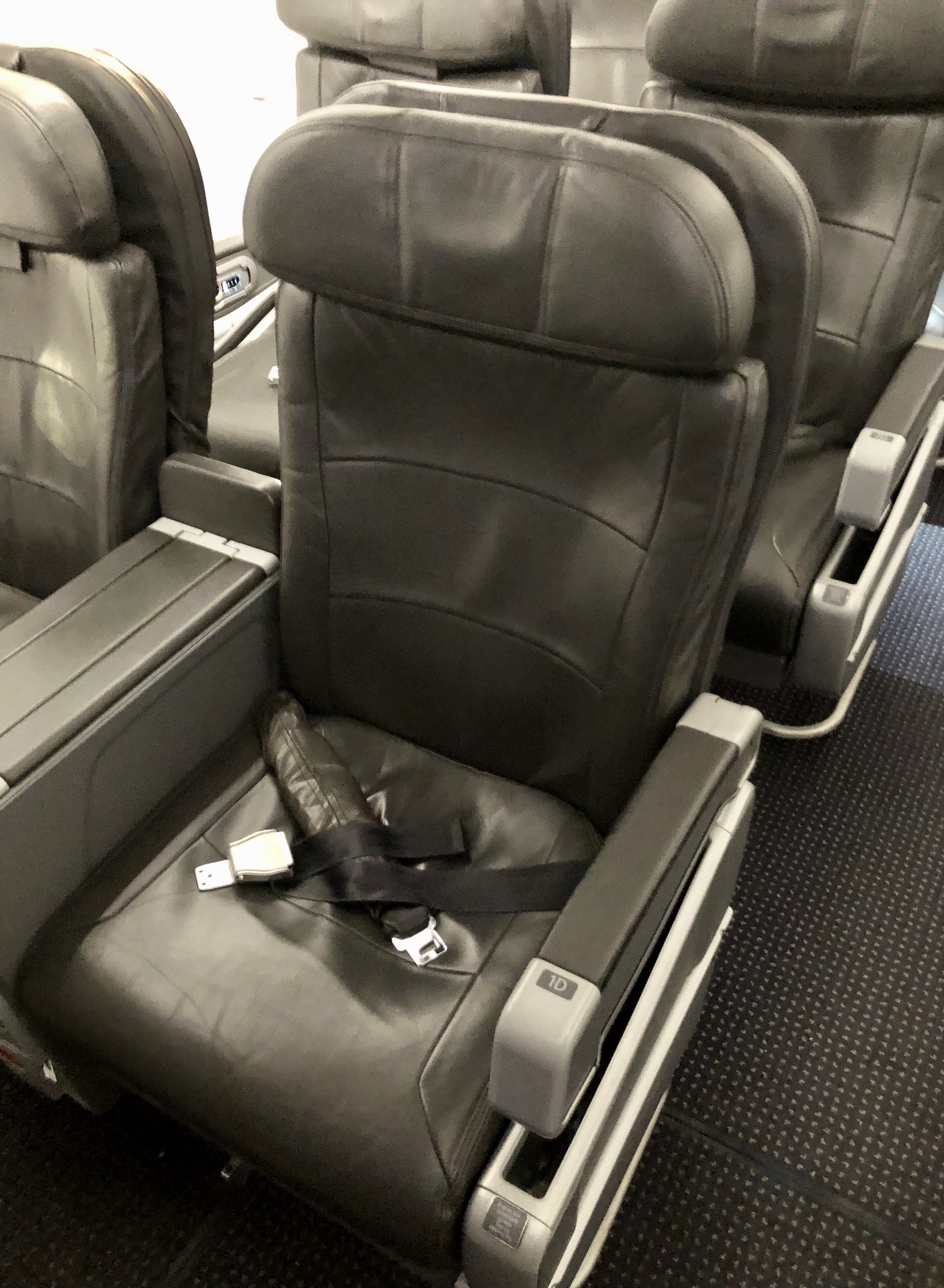 Review: American Airlines A321 (First Class) – Dallas to Oklahoma City