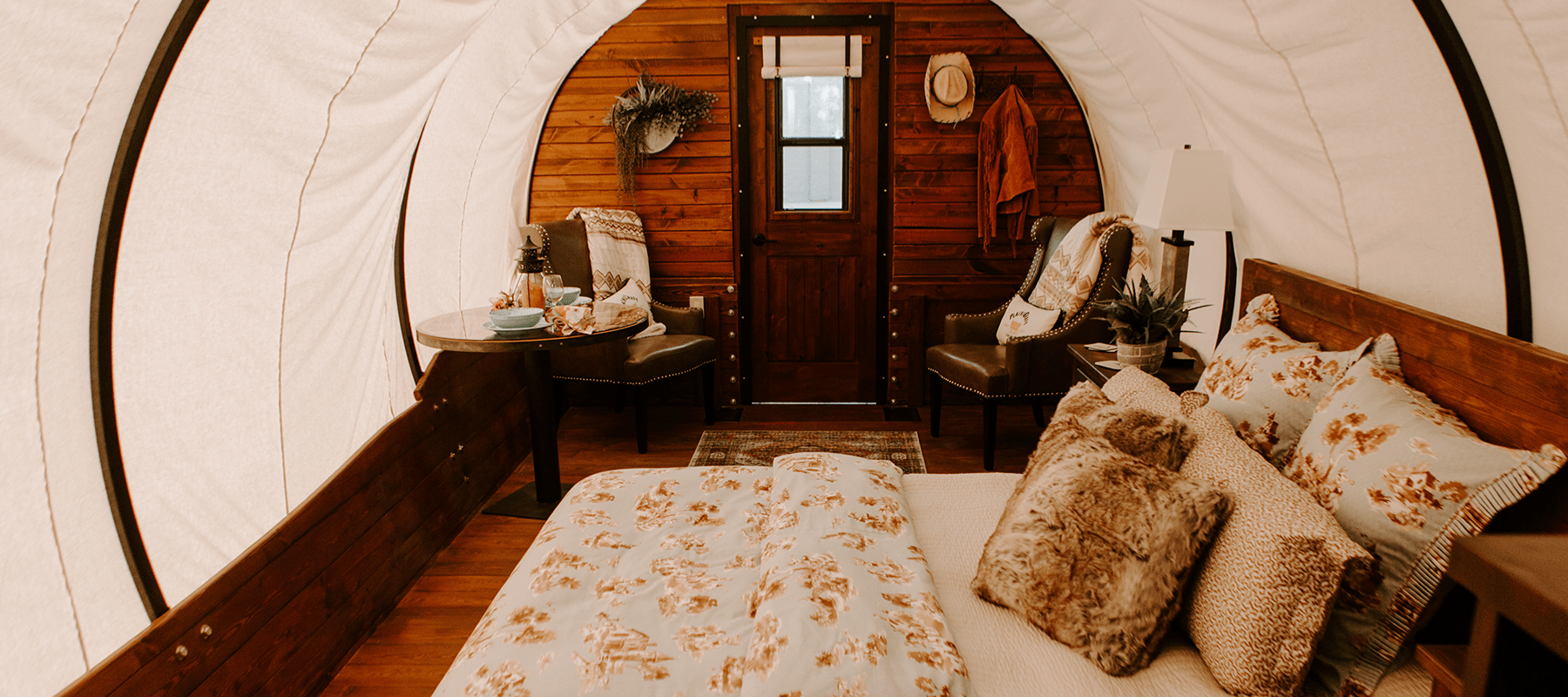 Covered Wagon Photos | PlainsCraft Covered Wagons