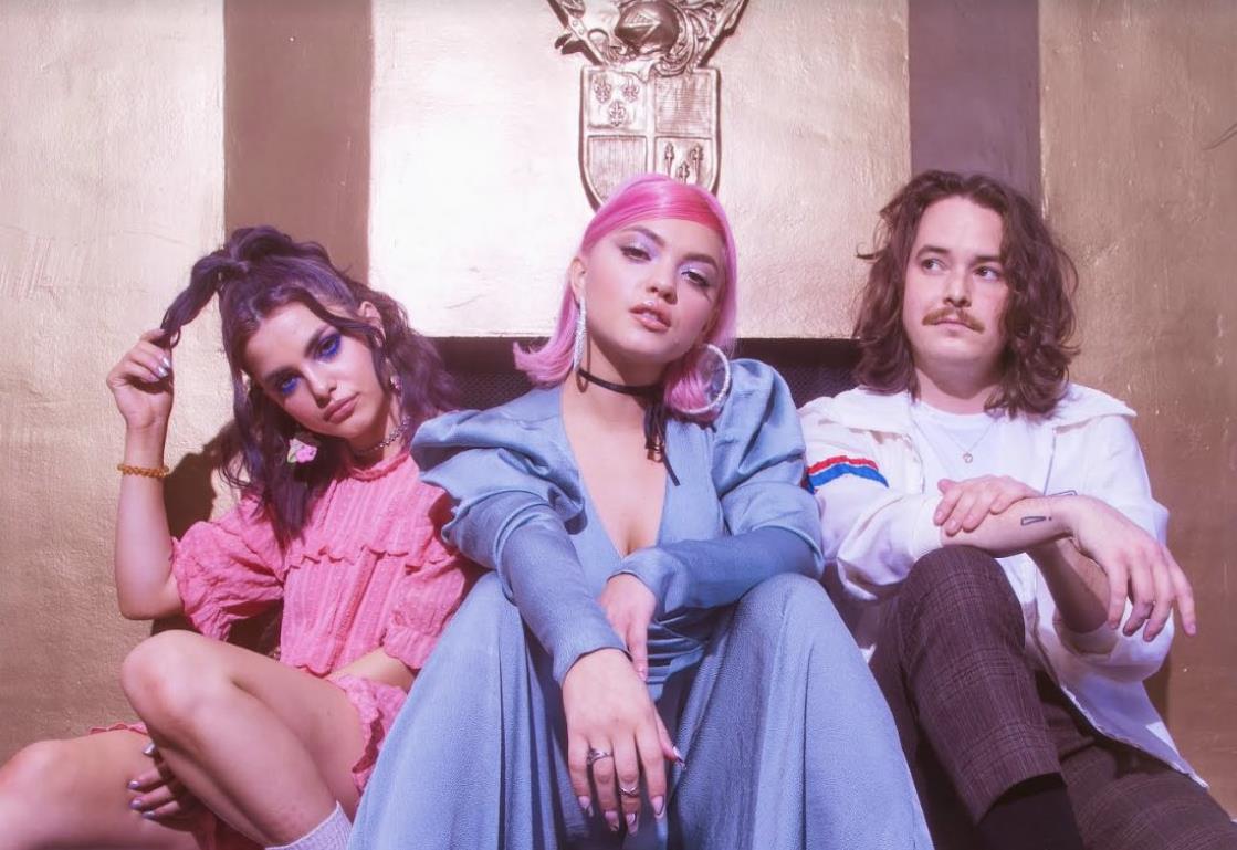 Hey Violet estrena 'Friends Like This' | CusicaPlus