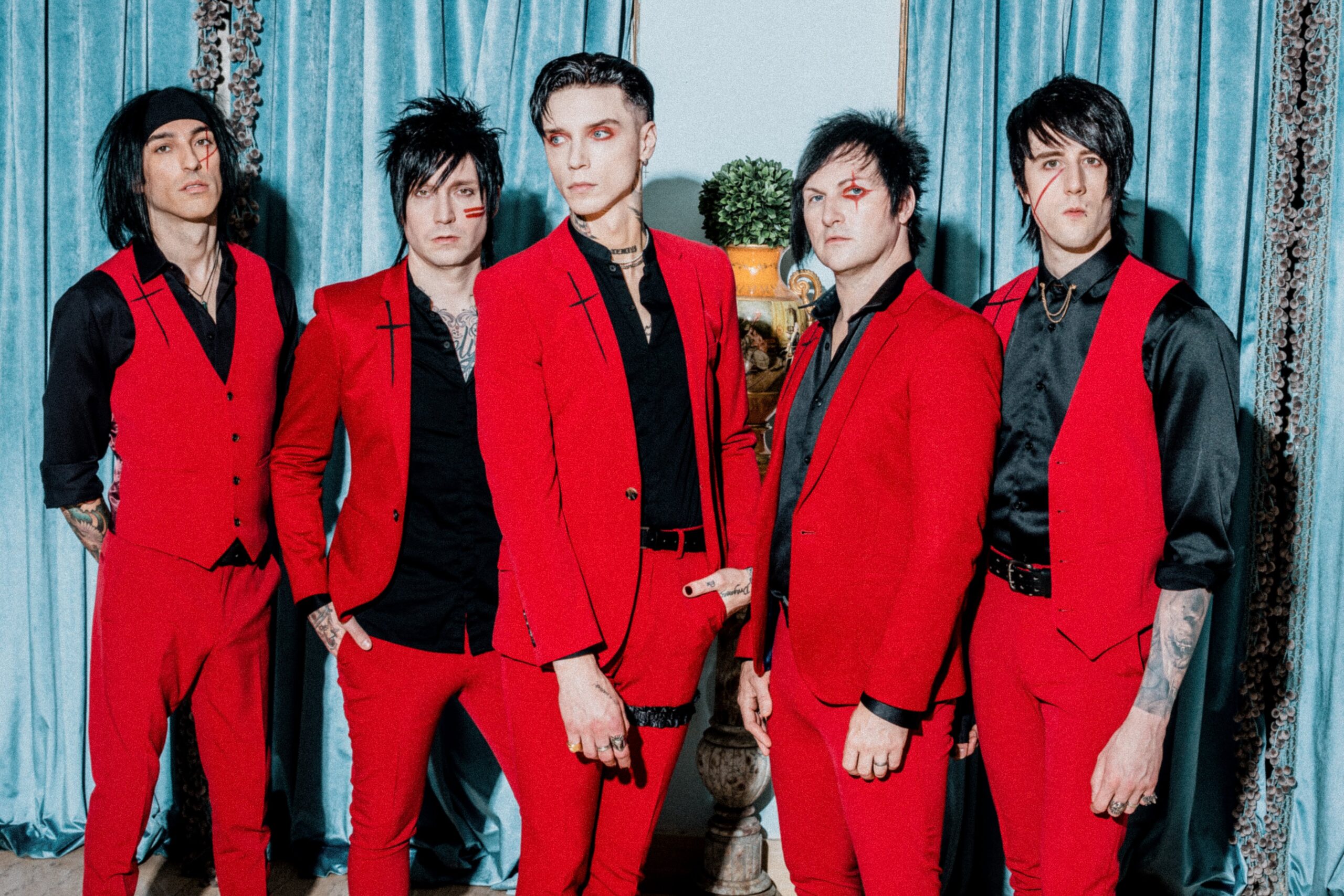 Black Veil Brides presentan 'Torch', capítulo final de su serie de ...