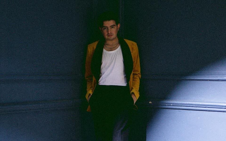 Charlie Rodd presenta el single 'Llegas Tú' | CusicaPlus