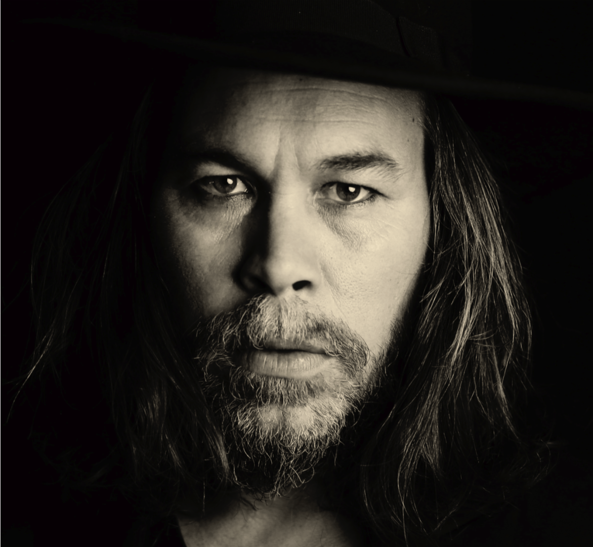 Luke Steele presenta 'Common Man' como parte de su próximo álbum ...