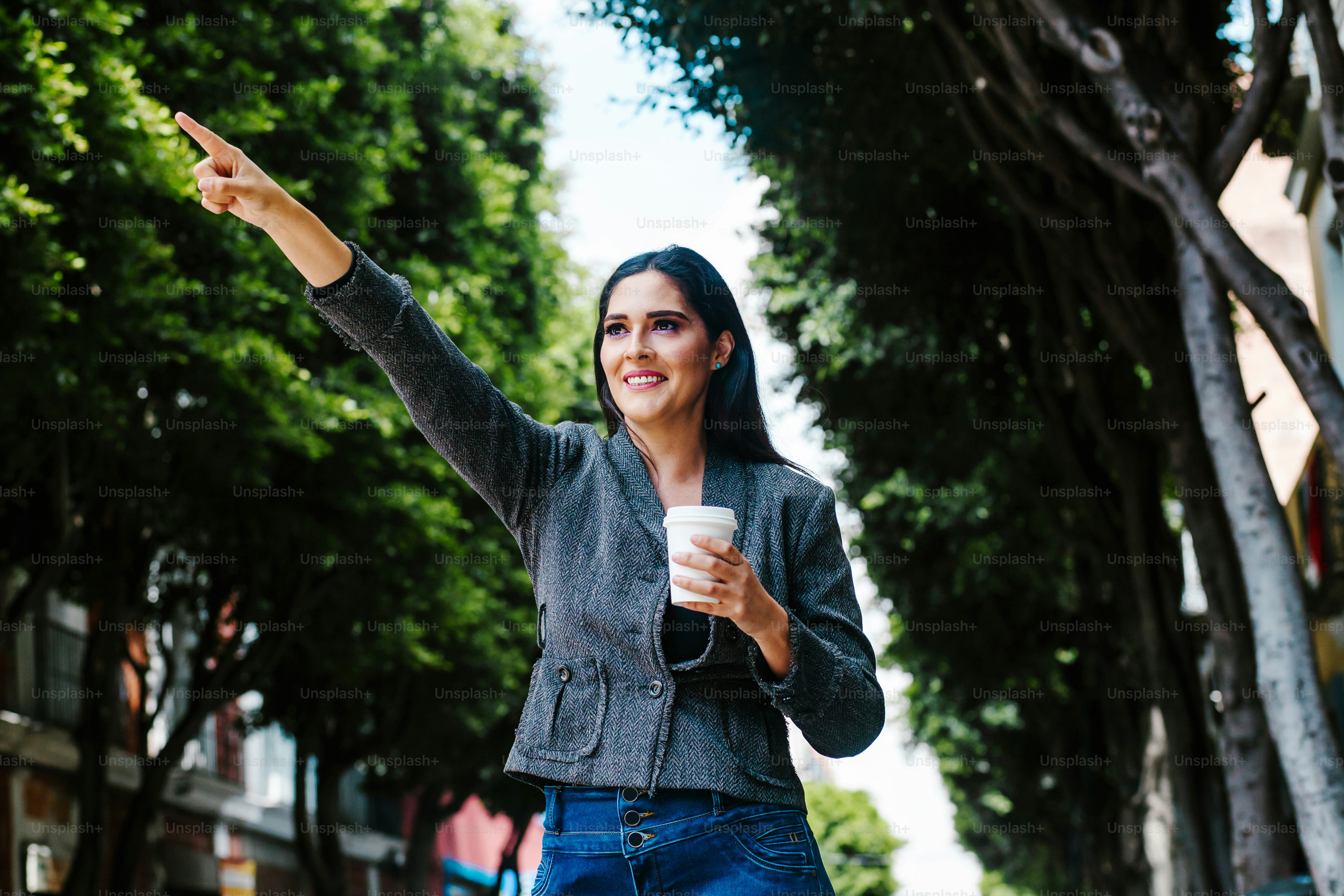 Commuting To Work Pictures Download Free Images On Unsplash