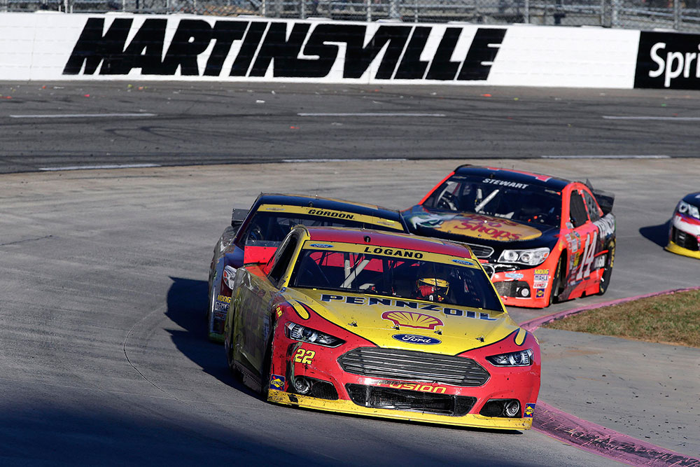 Martinsville Magic: Eliminator Round Begins – NASCAR Pole Position