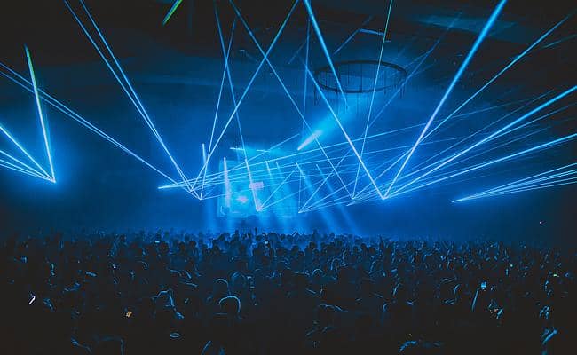 EDM, Techno, House, Electro: Die Unterschiede & Geschichte der Genres