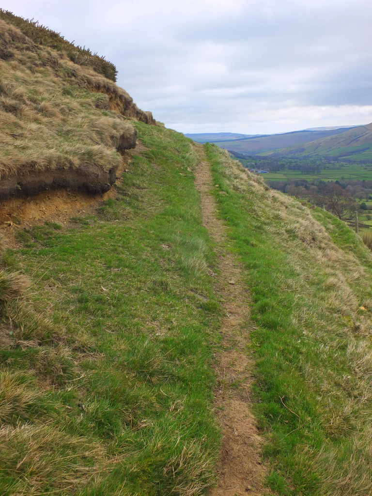Rails and Trails and Ales on the Backbone of England - Prime Passages