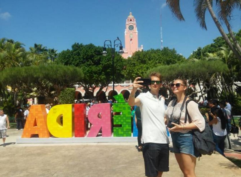 Develan el letrero turístico "Mérida" - ProgresoHoy