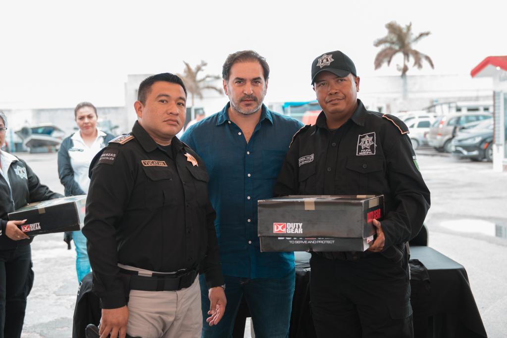 Policías de Progreso reciben nuevos uniformes - ProgresoHoy